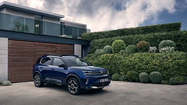 Download the MyCitroën app for the full Citroën experience.