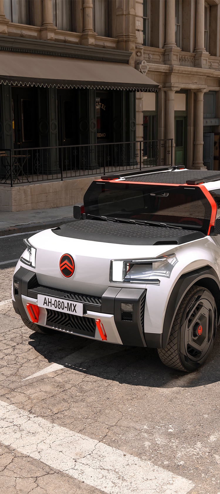 Citroën named ‘Green Hero’ by Electrifying.com for pioneering Oli Concept